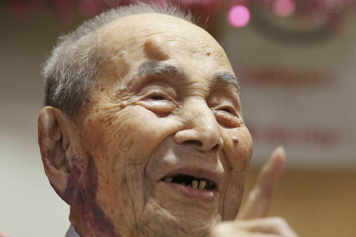 Umro najstariji muškarac na svetu, rođen kada su Obrenovići vladali Srbijom!