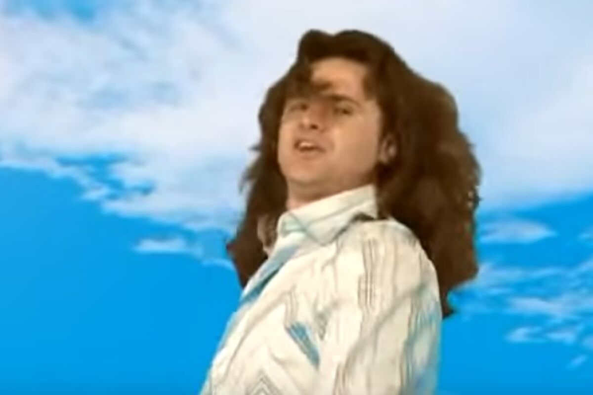 Lik koji stoji iza URNEBESNOG SPOTA Iza oblaka: Čime se sada bavi i ...