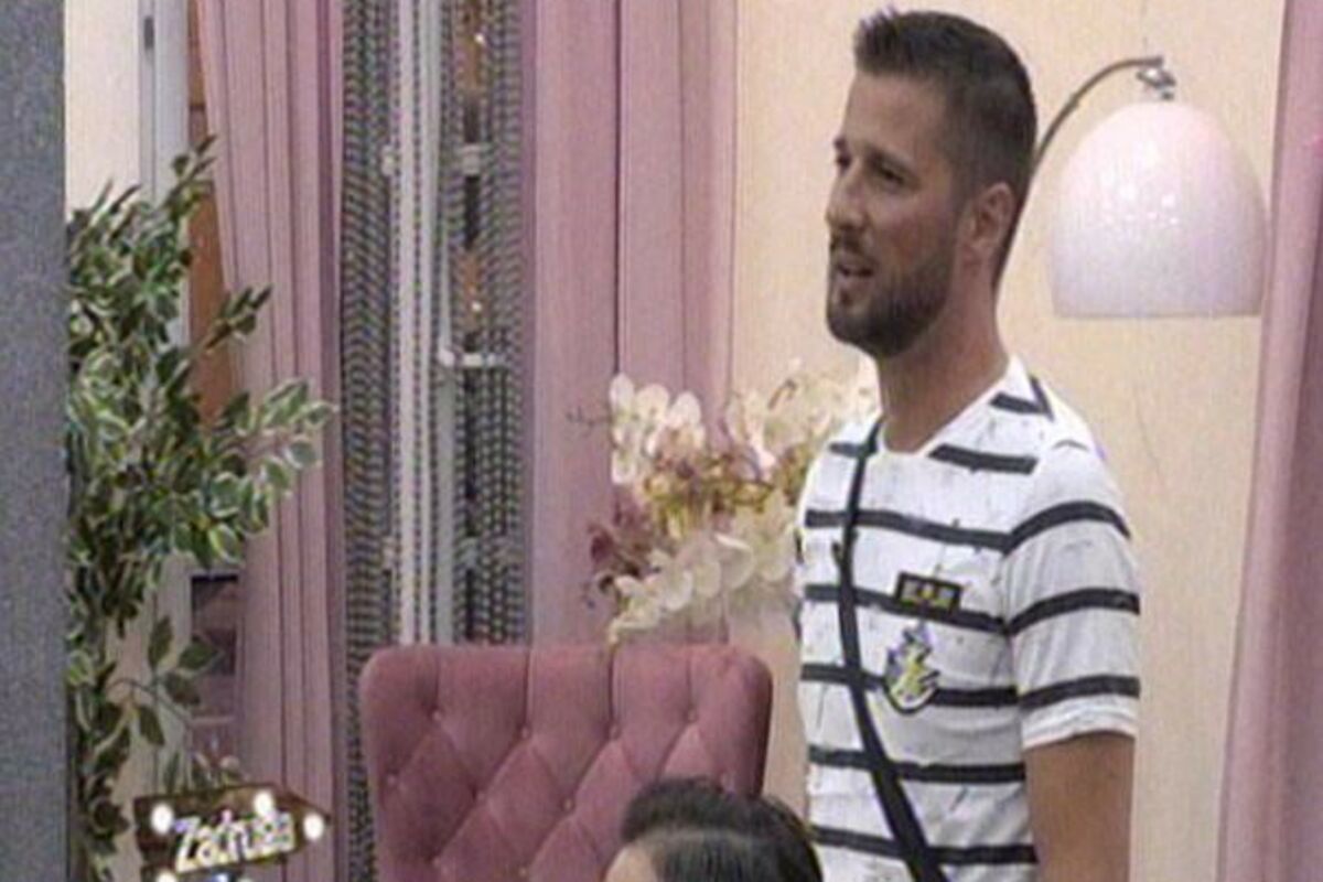 MARKO JOJ SASUO SVE U LICE: Gledam da te odje*em od naše veze! (VIDEO)