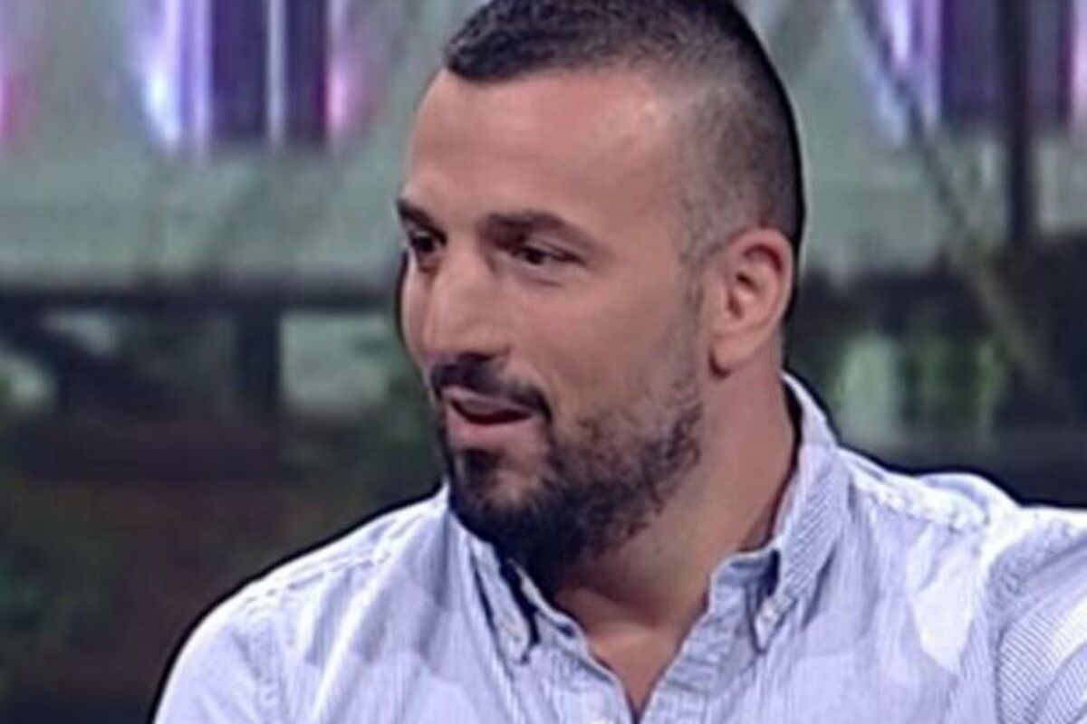 VLADIMIR TOMOVIĆ SE ODAO DA IMA MOBILNI TELEFON U ZADRUZI?! Izneo ...