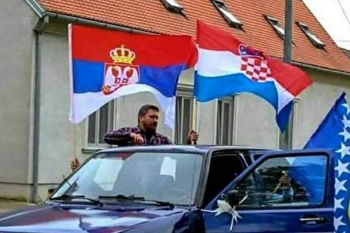 SRPSKA, HRVATSKA I BOSANSKA ZASTAVA NA SVADBI U HRVATSKOJ! U ovom MESTU ... SRPSKA, HRVATSKA I BOSANSKA ZASTAVA NA SVADBI U HRVATSKOJ! U ovom MESTU ...