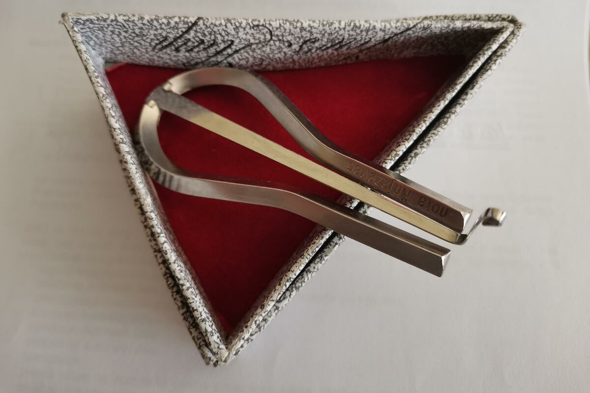SVI ZNATE ZA NJEGA, ALI NE ZNATE KAKO SE ZOVE I IZGLEDA: Instrument ... SVI ZNATE ZA NJEGA, ALI NE ZNATE KAKO SE ZOVE I IZGLEDA: Instrument ...