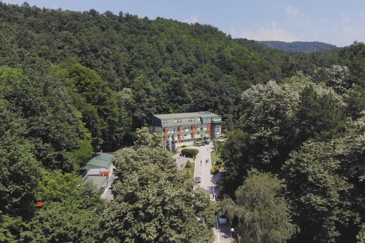 SRPSKA BANJA POZNATA ČAK I U EMIRATIMA: Lekovite vode jedinstvene su u ...