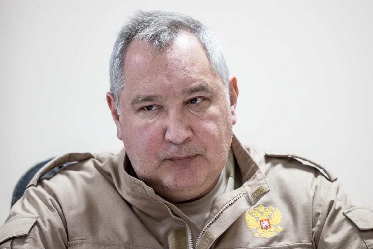 Dmitri Rogozin ranjen u leđa