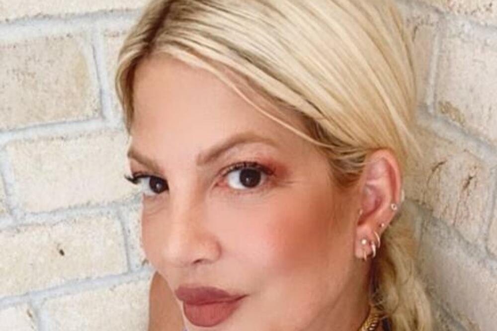 GLUMICA PROGOVORILA O ZLOSTAVLJANJU! Iznela JEZIVE detalje, RADILI SU JOJ TO GODINAMA (FOTO)