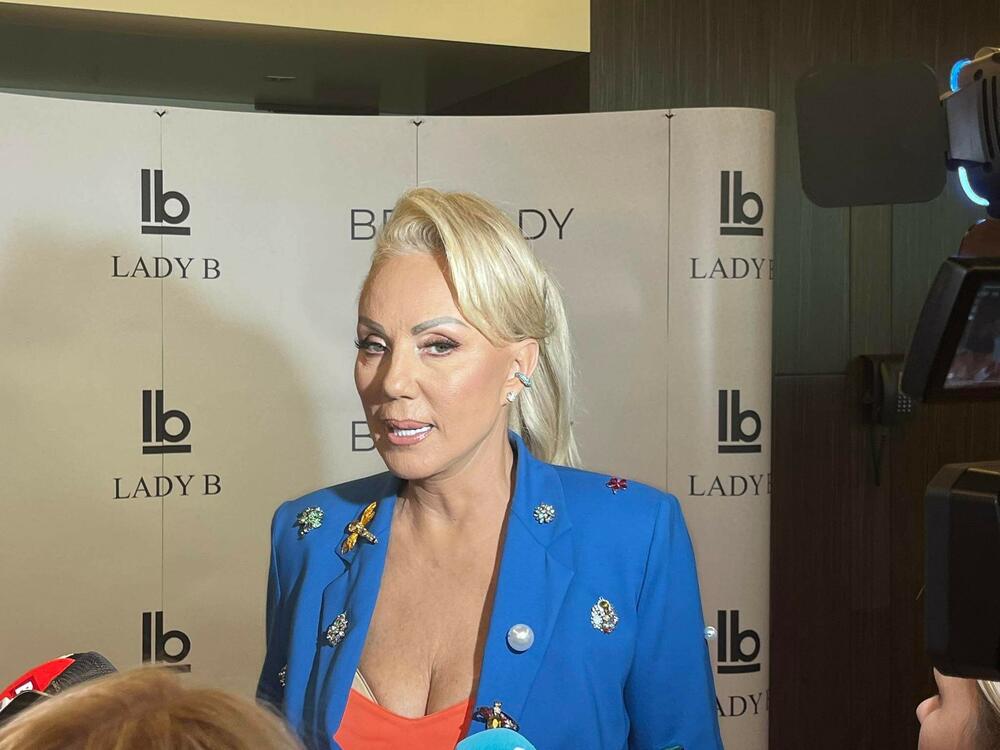 Biografija Lepe Brene