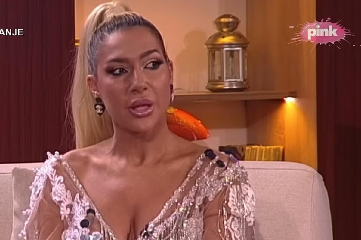 Jovana Jeremić igra na Pinku