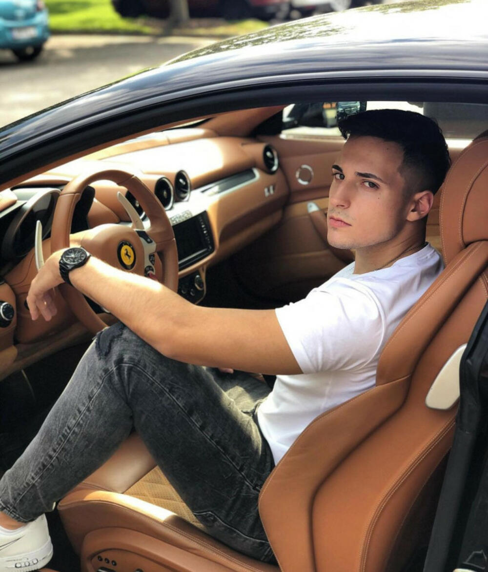 Marko Bijelić studira ekonomsko pravo | Media Marko Bijelić studira ekonomsko pravo | Media