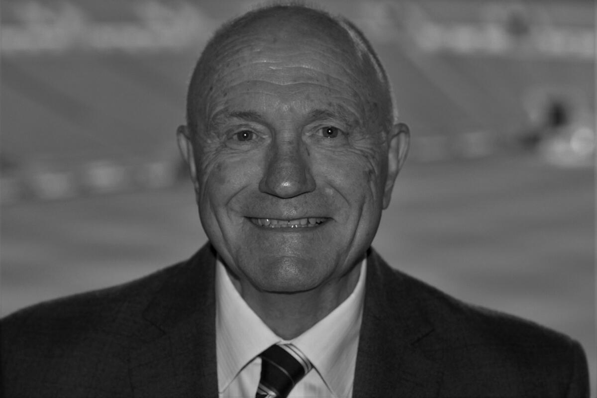 Engleska u suzama posle smrti Džordža Koena