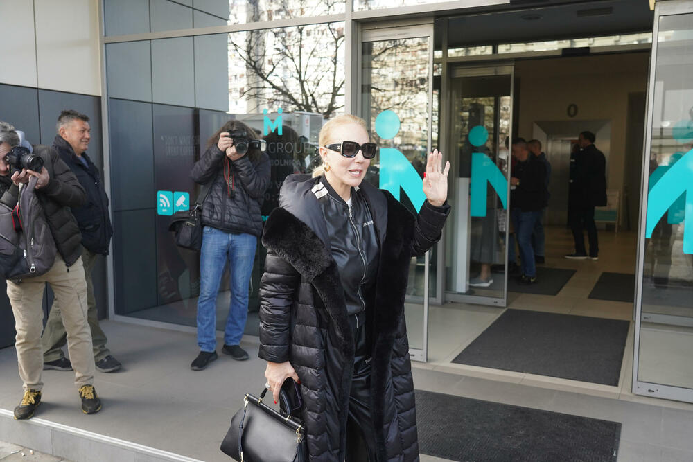 Lepa Brena u bolnici