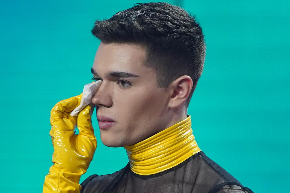 Filarri o nazivu pesme "Prelepi ubica"