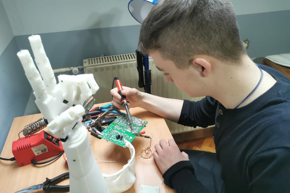 Ime mladog pronalazača iz Mrčajevca svi zapamtite