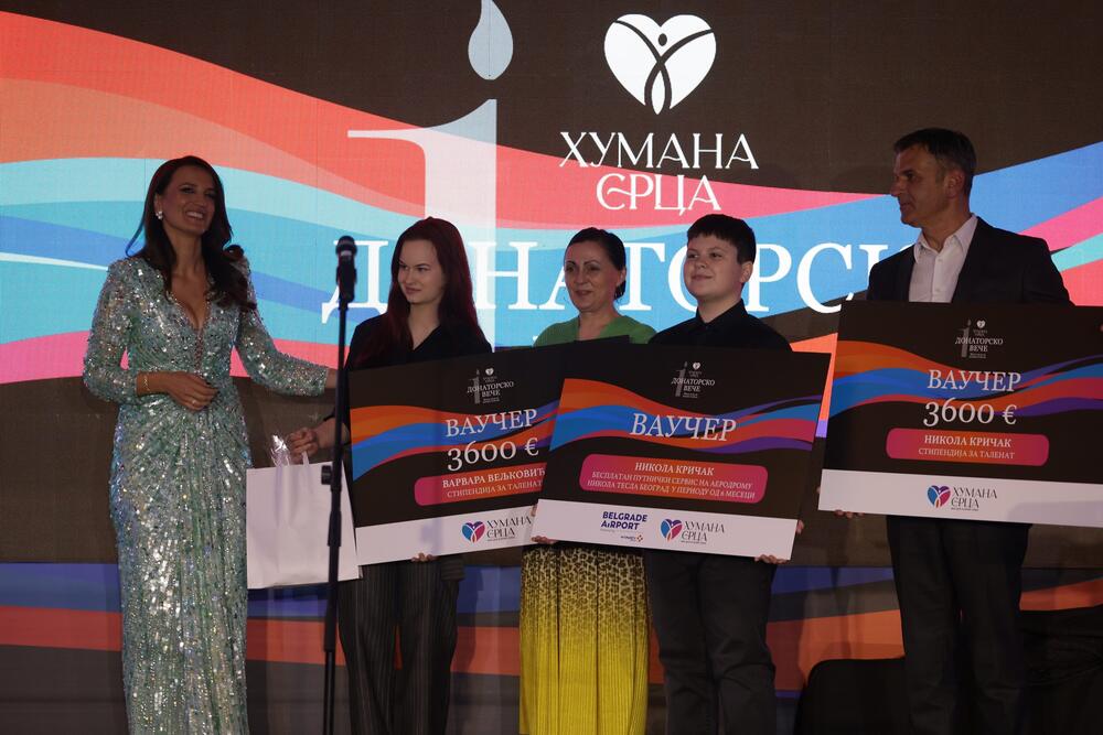 DRES NIKOLE JOKIĆA PRODAT ZA 3 MILIONA: Fondacija Humana srca prikupila 17 miliona dinara za ...