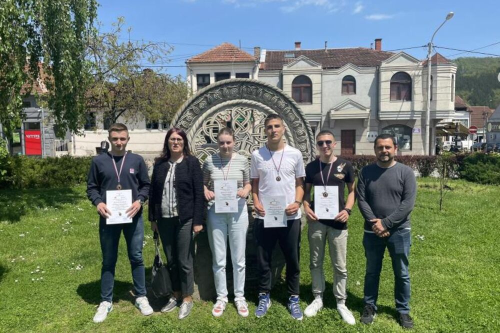 Učenici iz Vranja briljirali na geografskoj olimpijadi