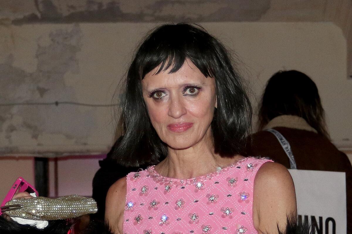 Fotografije Bebi Dol sa šminkanja