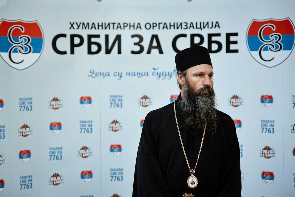 Brojne poznate ličnosti podržale 5. donatorsko veče HO "Srbi za Srbe"