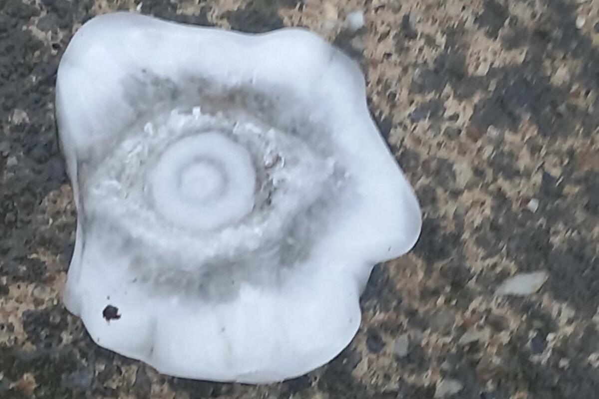 ZAŠTO NAM PADA GRAD U OBLIKU OKA