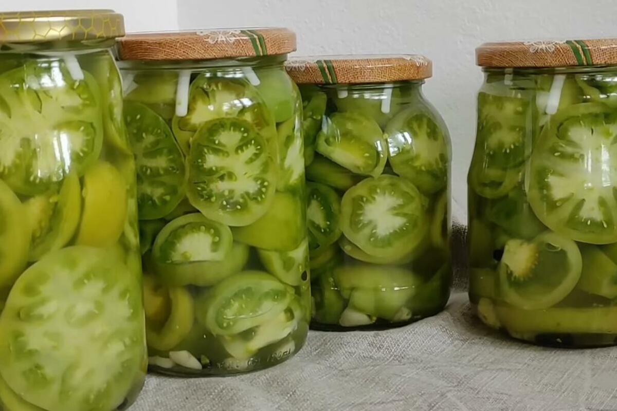 Zeleni paradajz u zimnici može biti otrovan