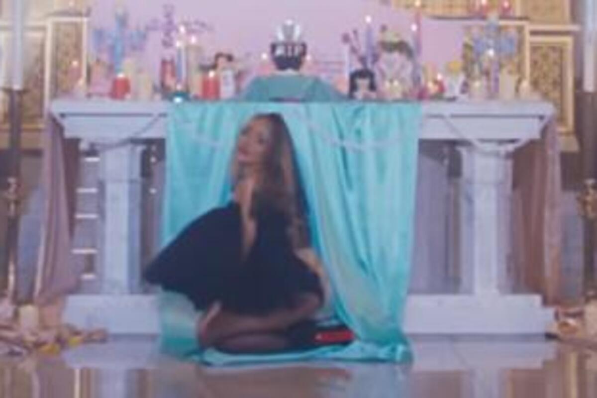 Sve vesti dana na temu : Sabrina Carpenter | Espreso