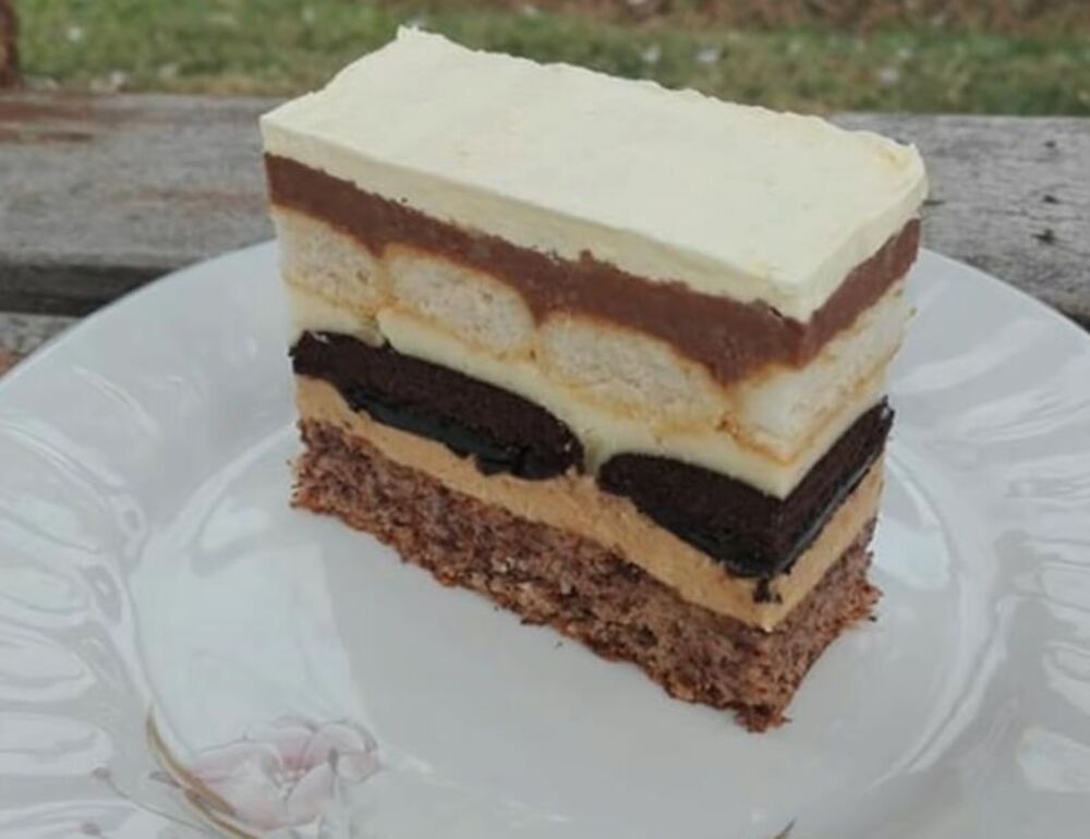 Recept za Bingo tortu sa jafom, piškotama i čokoladom