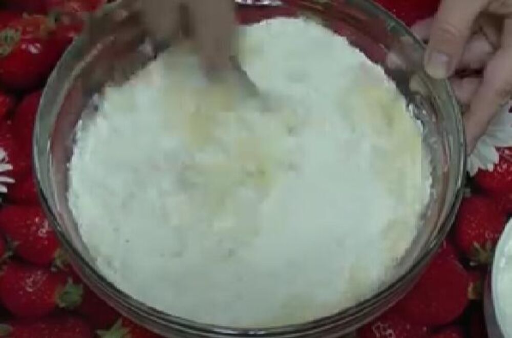 Najkremastija lenja "Napoleon" torta - recept Bugarke za slavu