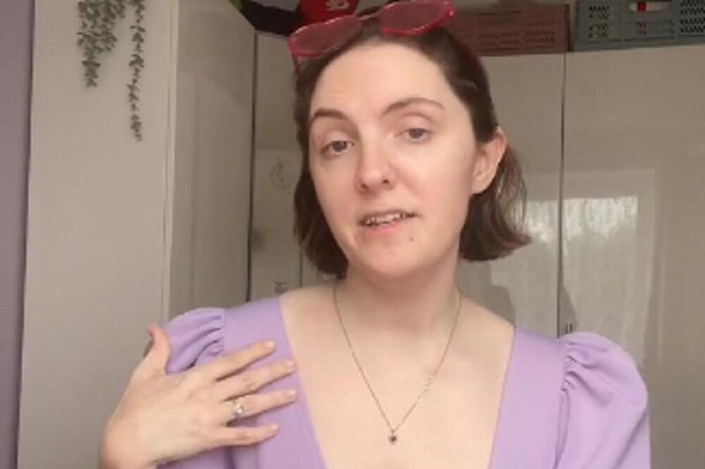 Ženi leva dojka manja od desne