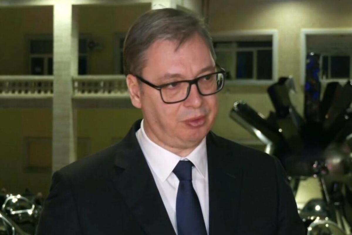 Vučić se obratio javnosti iz Tirane Vučić se obratio javnosti iz Tirane