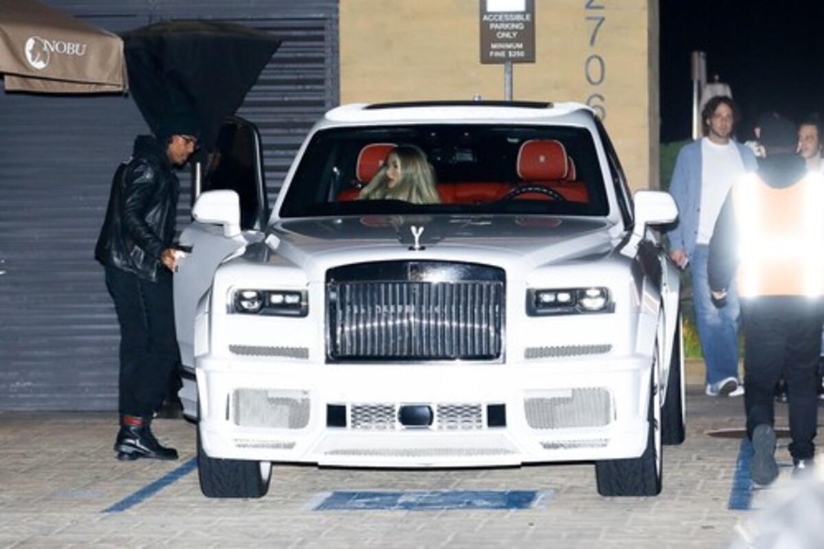 Nik Kenon osigurao testise