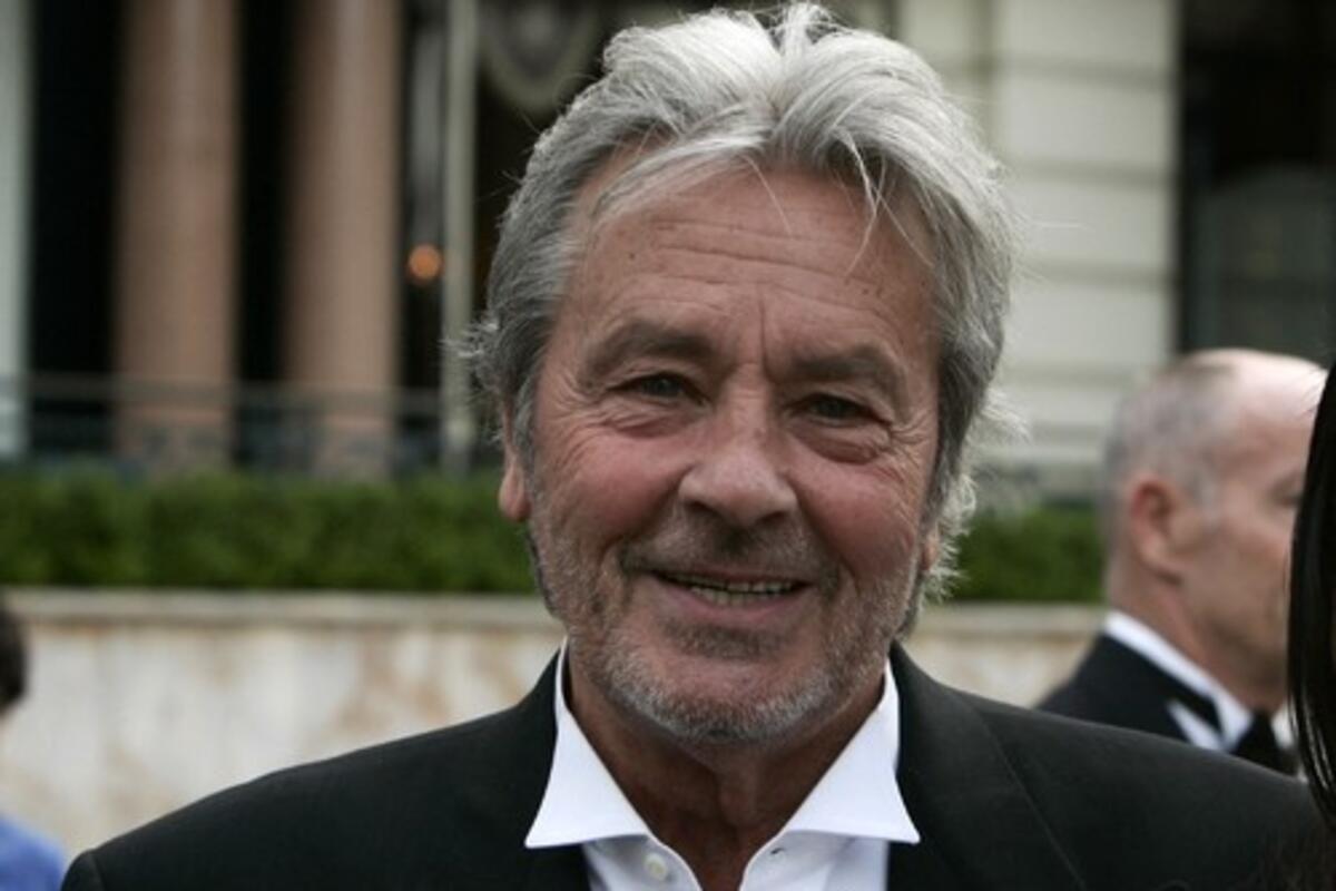 Alen Delon će danas biti sahranjen i to uz 2 bizarna zahteva