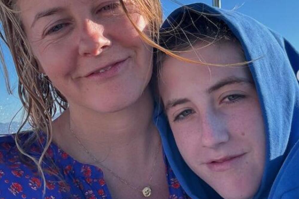 Slavna glumica kupa svog trinaestogodišnjeg sina