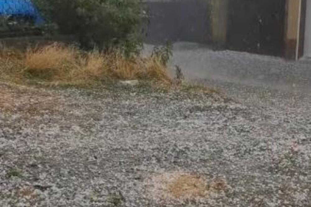 Jako nevreme pogodilo Vranje Jako nevreme pogodilo Vranje
