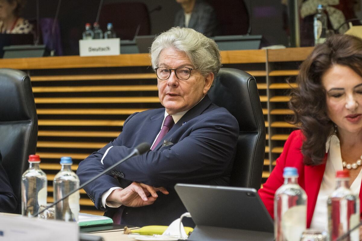 Tijeri Breton podneo ostavku