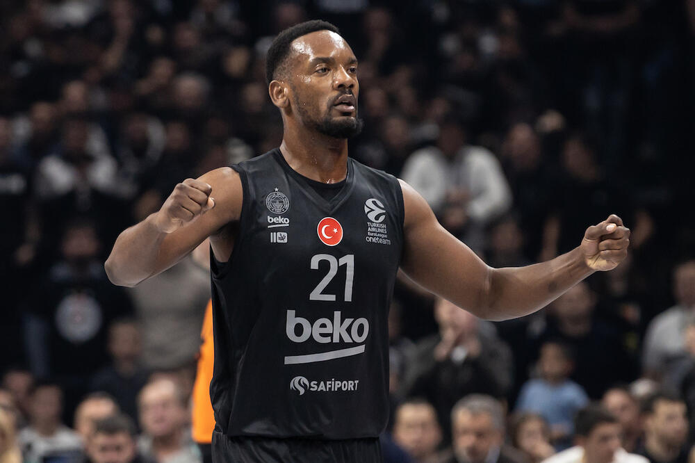 Potpisuje Dešon Pjer?