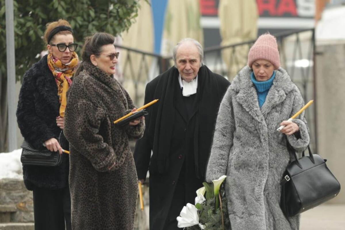 Dule Savić na sahrani Mike Aleksića